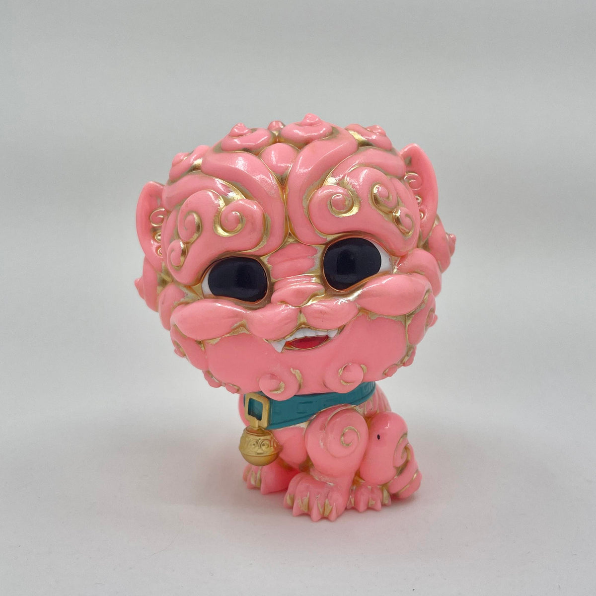 Shi-Shi the Tiny Guardian 4-inch Sofubi Vinyl Figure - GID Pink Editio ...